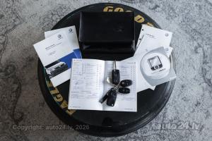 Black Volkswagen Multivan 2008 in Tallinn, with an engine capacity of 2.50 L and mileage of 160 thousand km for 10990 €, photo 31 on AUTOMOTO.COM.LV
