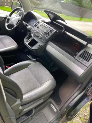 Melns Volkswagen Multivan 2008 Tallina, ar dzinēja tilpumu 2.50 L un nobraukumu 390 tūkst. km par 7800 €, foto 12 vietnē AUTOMOTO.COM.LV
