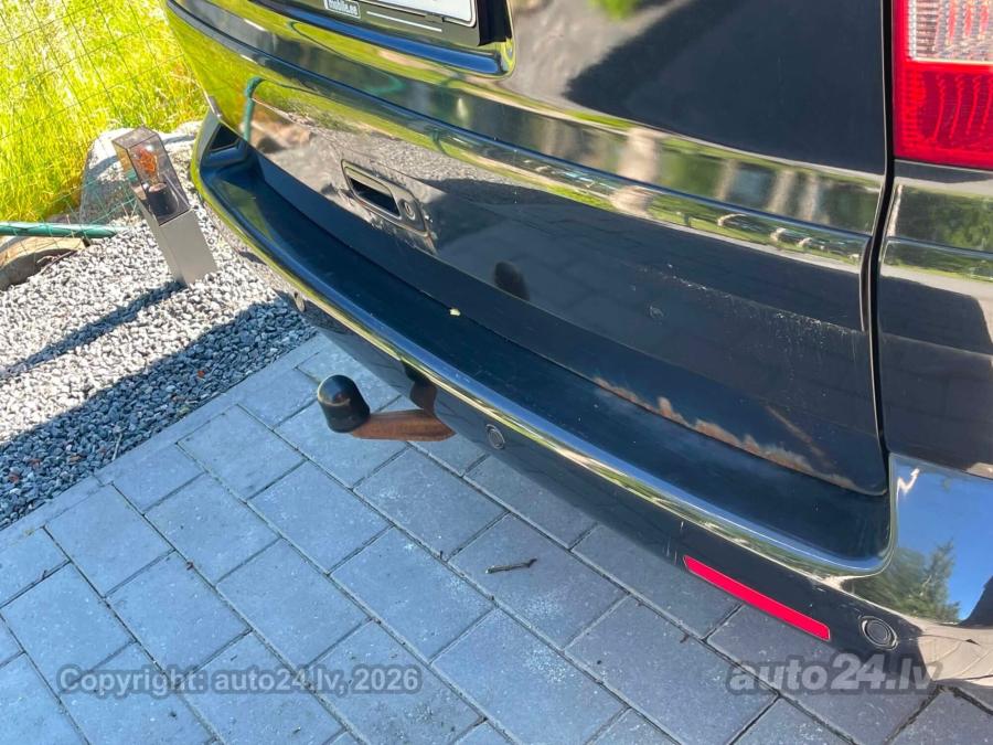 Melns Volkswagen Multivan 2008 Tallina, ar dzinēja tilpumu 2.50 L un nobraukumu 390 tūkst. km par 7800 €, foto 14 vietnē AUTOMOTO.COM.LV