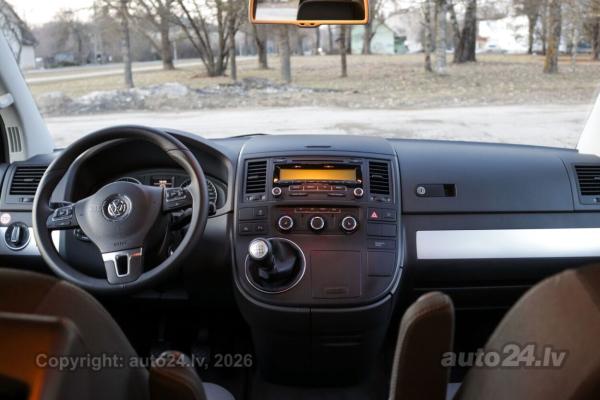 Melns Volkswagen Multivan 2010 Rīga, ar dzinēja tilpumu 2.00 L un nobraukumu 214 tūkst. km par 18500 €, foto 9 vietnē AUTOMOTO.COM.LV