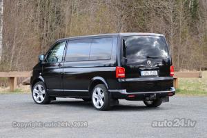 Melns Volkswagen Multivan 2010 Tallina, ar dzinēja tilpumu 2.00 L un nobraukumu 378 tūkst. km par 14500 €, foto 5 vietnē AUTOMOTO.COM.LV