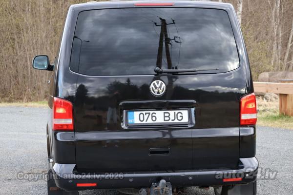Black Volkswagen Multivan 2010 in Tallinn, with an engine capacity of 2.00 L and mileage of 378 thousand km for 14500 €, photo 5 on AUTOMOTO.COM.LV