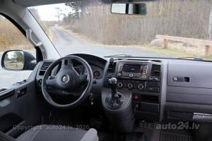 Melns Volkswagen Multivan 2010 Tallina, ar dzinēja tilpumu 2.00 L un nobraukumu 378 tūkst. km par 14500 €, foto 13 vietnē AUTOMOTO.COM.LV