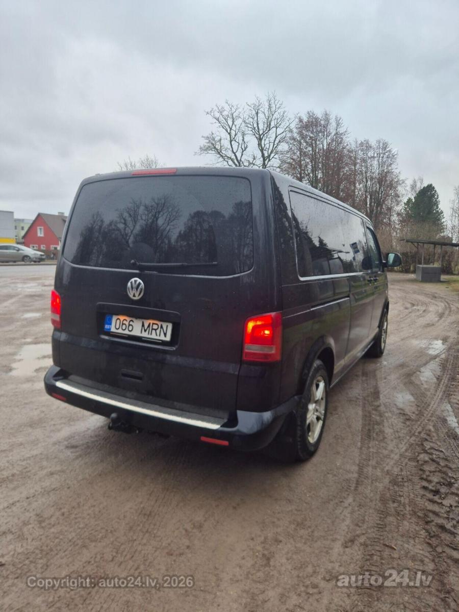 Black Volkswagen Multivan 2011 in Tallinn, with an engine capacity of 2.00 L and mileage of 266 thousand km for 15000 €, photo 4 on AUTOMOTO.COM.LV