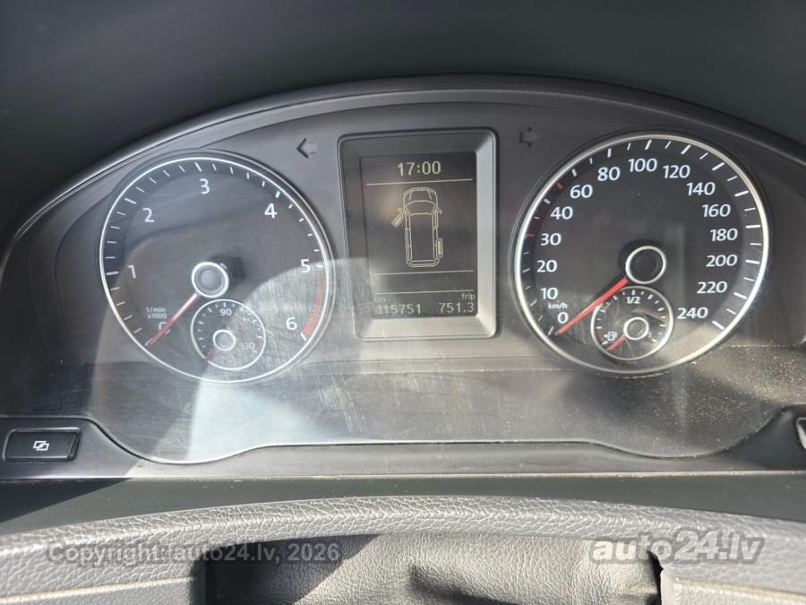 Black Volkswagen Multivan 2012 in Tallinn, with an engine capacity of 2.00 L and mileage of 0 thousand km for 9000 €, photo 14 on AUTOMOTO.COM.LV