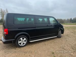 Melns Volkswagen Multivan 2013 Tallina, ar dzinēja tilpumu 2.00 L un nobraukumu 359 tūkst. km par 18000 €, foto 4 vietnē AUTOMOTO.COM.LV