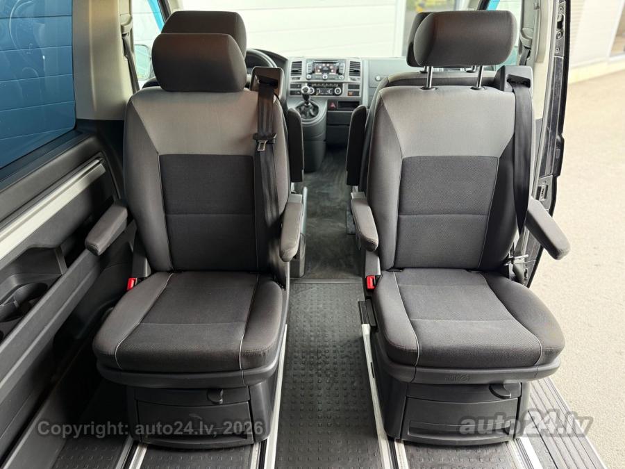 Melns Volkswagen Multivan 2013 Tartu, ar dzinēja tilpumu 2.00 L un nobraukumu 335 tūkst. km par 12300 €, foto 12 vietnē AUTOMOTO.COM.LV