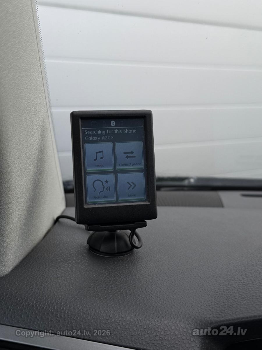 Melns Volkswagen Multivan 2013 Tartu, ar dzinēja tilpumu 2.00 L un nobraukumu 335 tūkst. km par 12300 €, foto 16 vietnē AUTOMOTO.COM.LV