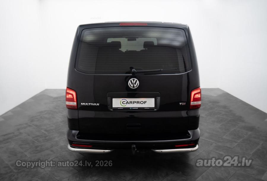 Melns Volkswagen Multivan 2013 Tallina, ar dzinēja tilpumu 2.00 L un nobraukumu 210 tūkst. km par 19999 €, foto 6 vietnē AUTOMOTO.COM.LV