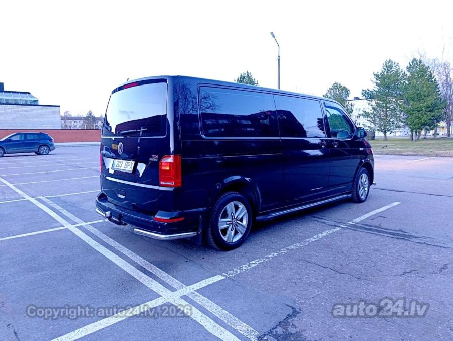 Black Volkswagen Multivan 2016 in Tallinn, with an engine capacity of 2.00 L and mileage of 349 thousand km for 22900 €, photo 3 on AUTOMOTO.COM.LV