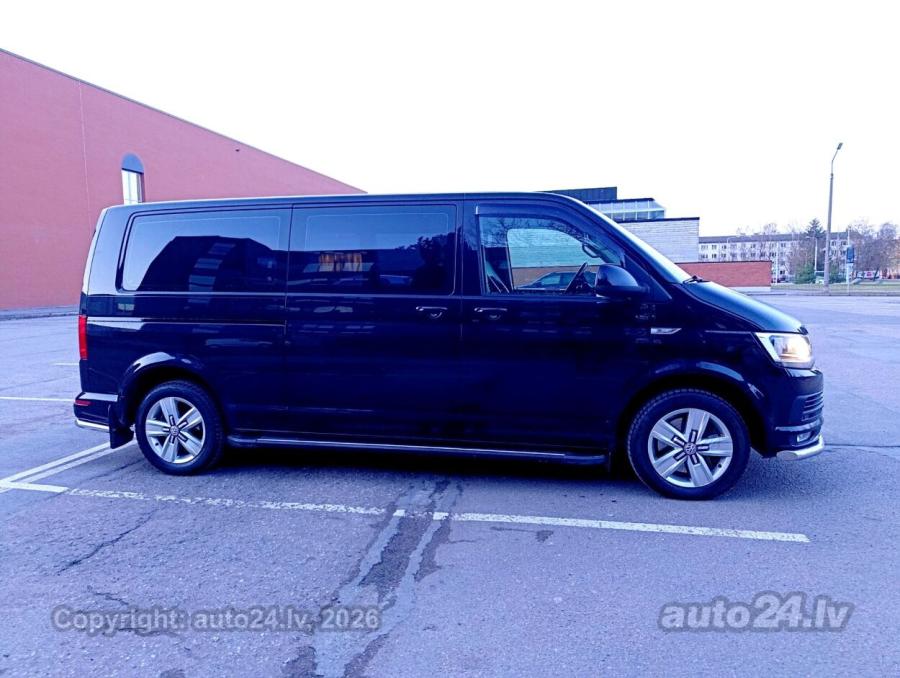 Black Volkswagen Multivan 2016 in Tallinn, with an engine capacity of 2.00 L and mileage of 349 thousand km for 22900 €, photo 8 on AUTOMOTO.COM.LV