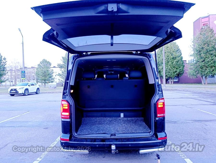 Black Volkswagen Multivan 2016 in Tallinn, with an engine capacity of 2.00 L and mileage of 349 thousand km for 22900 €, photo 18 on AUTOMOTO.COM.LV