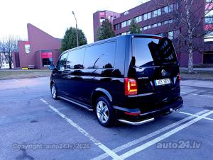 Black Volkswagen Multivan 2016 in Tallinn, with an engine capacity of 2.00 L and mileage of 345 thousand km for 19999 €, photo 5 on AUTOMOTO.COM.LV