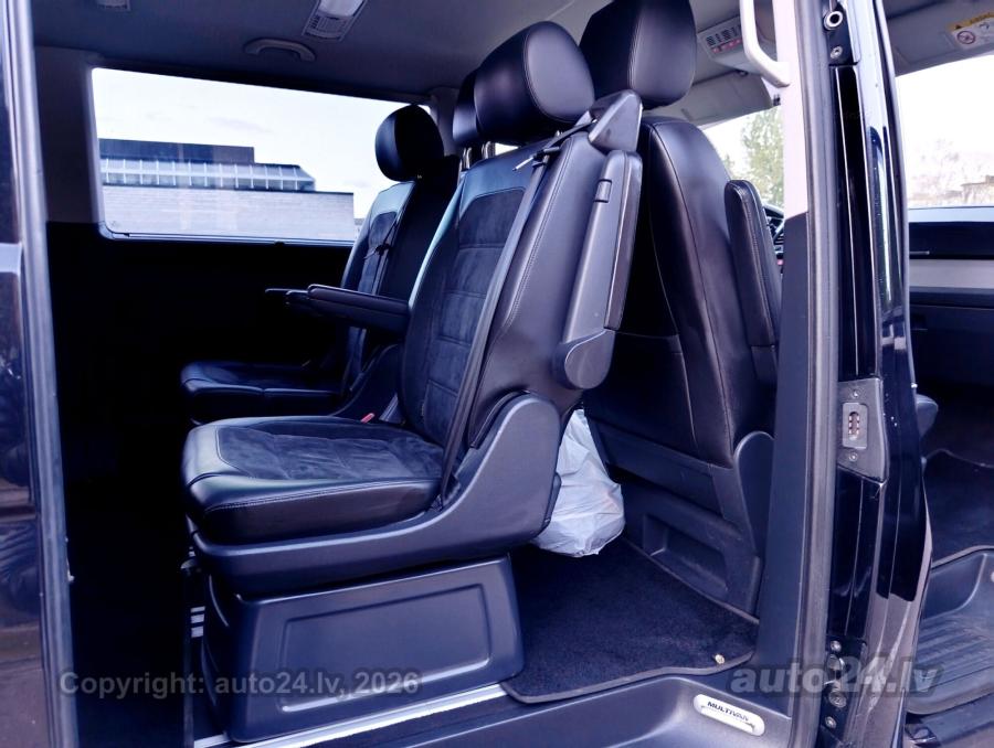 Black Volkswagen Multivan 2016 in Tallinn, with an engine capacity of 2.00 L and mileage of 345 thousand km for 19999 €, photo 18 on AUTOMOTO.COM.LV