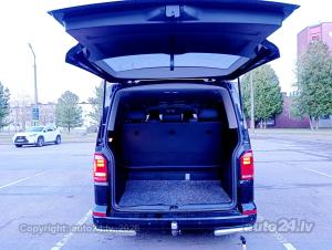 Black Volkswagen Multivan 2016 in Tallinn, with an engine capacity of 2.00 L and mileage of 345 thousand km for 19999 €, photo 20 on AUTOMOTO.COM.LV