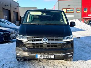 Black Volkswagen Multivan 2020 in Tallinn, with an engine capacity of 2.00 L and mileage of 124 thousand km for 49900 €, photo 3 on AUTOMOTO.COM.LV