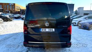 Black Volkswagen Multivan 2020 in Tallinn, with an engine capacity of 2.00 L and mileage of 124 thousand km for 49900 €, photo 8 on AUTOMOTO.COM.LV