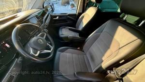 Black Volkswagen Multivan 2020 in Tallinn, with an engine capacity of 2.00 L and mileage of 124 thousand km for 49900 €, photo 18 on AUTOMOTO.COM.LV