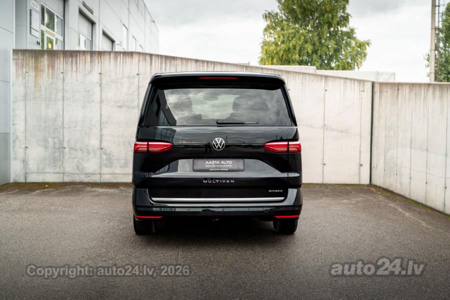 Melns Volkswagen Multivan 2022 Tartu, ar dzinēja tilpumu 1.40 L un nobraukumu 61 tūkst. km par 47900 €, foto 6 vietnē AUTOMOTO.COM.LV