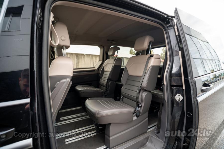 Melns Volkswagen Multivan 2022 Tartu, ar dzinēja tilpumu 1.40 L un nobraukumu 61 tūkst. km par 47900 €, foto 17 vietnē AUTOMOTO.COM.LV