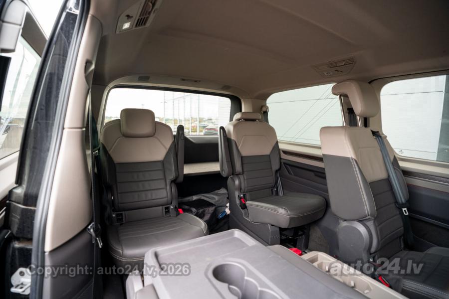 Melns Volkswagen Multivan 2022 Tartu, ar dzinēja tilpumu 1.40 L un nobraukumu 61 tūkst. km par 47900 €, foto 20 vietnē AUTOMOTO.COM.LV