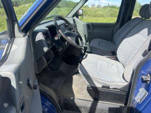 Zils Volkswagen Multivan 1993 Alīta, ar dzinēja tilpumu 2.40 L un nobraukumu 266 tūkst. km par 3100 €, foto 4 vietnē AUTOMOTO.COM.LV