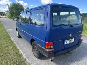 Zils Volkswagen Multivan 1993 Alīta, ar dzinēja tilpumu 2.40 L un nobraukumu 266 tūkst. km par 3100 €, foto 11 vietnē AUTOMOTO.COM.LV