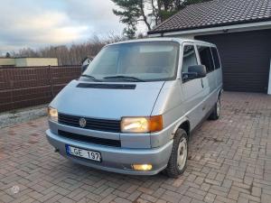Zils Volkswagen Multivan 1994 Kretinga, ar dzinēja tilpumu 2.40 L un nobraukumu 450 tūkst. km par 1250 €, foto 3 vietnē AUTOMOTO.COM.LV