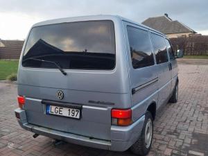 Zils Volkswagen Multivan 1994 Kretinga, ar dzinēja tilpumu 2.40 L un nobraukumu 450 tūkst. km par 1250 €, foto 10 vietnē AUTOMOTO.COM.LV