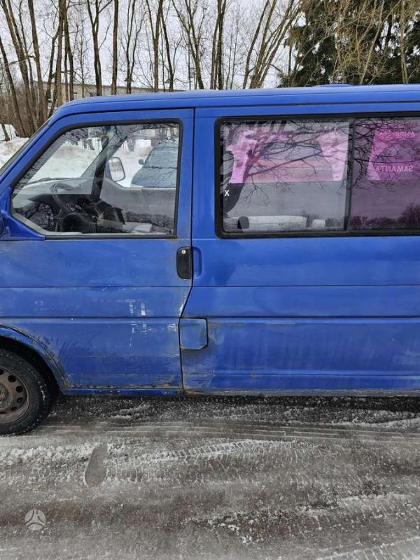 Blue Volkswagen Multivan 1995 in Silale, with an engine capacity of 1.90 L and mileage of 450 thousand km for 1500 €, photo 3 on AUTOMOTO.COM.LV