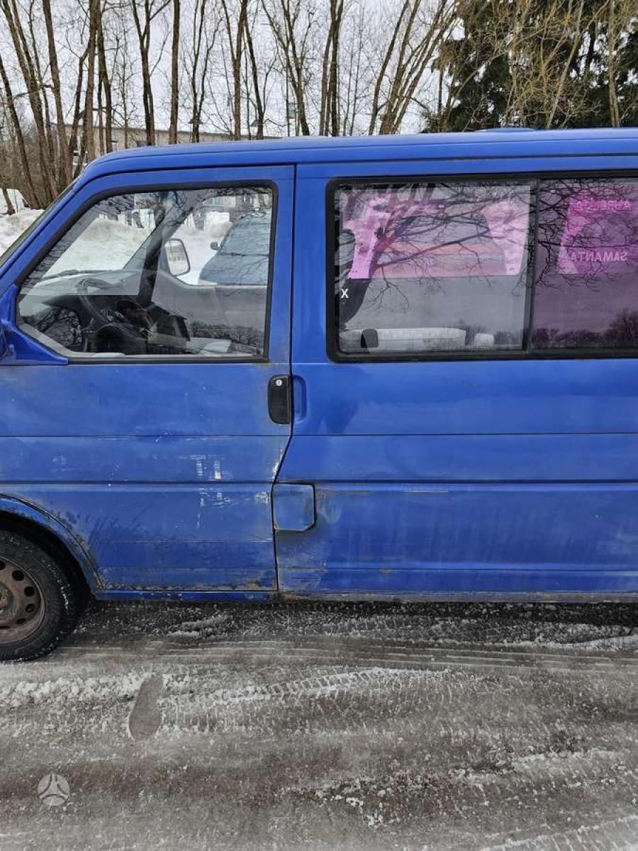 Blue Volkswagen Multivan 1995 in Silale, with an engine capacity of 1.90 L and mileage of 450 thousand km for 1500 €, photo 3 on AUTOMOTO.COM.LV