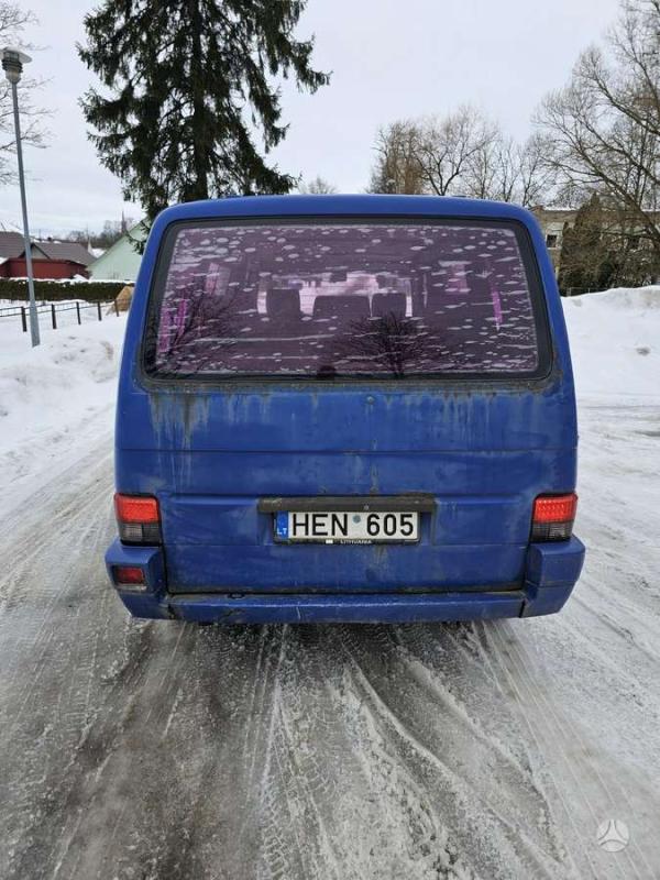 Blue Volkswagen Multivan 1995 in Silale, with an engine capacity of 1.90 L and mileage of 450 thousand km for 1500 €, photo 5 on AUTOMOTO.COM.LV