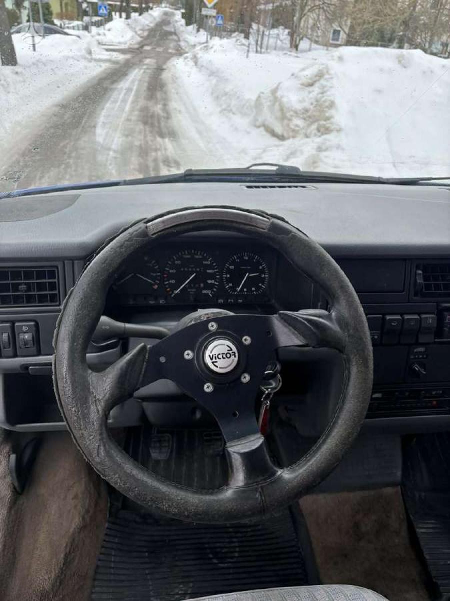 Blue Volkswagen Multivan 1995 in Silale, with an engine capacity of 1.90 L and mileage of 450 thousand km for 1500 €, photo 15 on AUTOMOTO.COM.LV