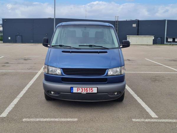 Blue Volkswagen Multivan 1998 in Raseiniai, with an engine capacity of 2.46 L and mileage of 317 thousand km for 4950 €, photo 2 on AUTOMOTO.COM.LV