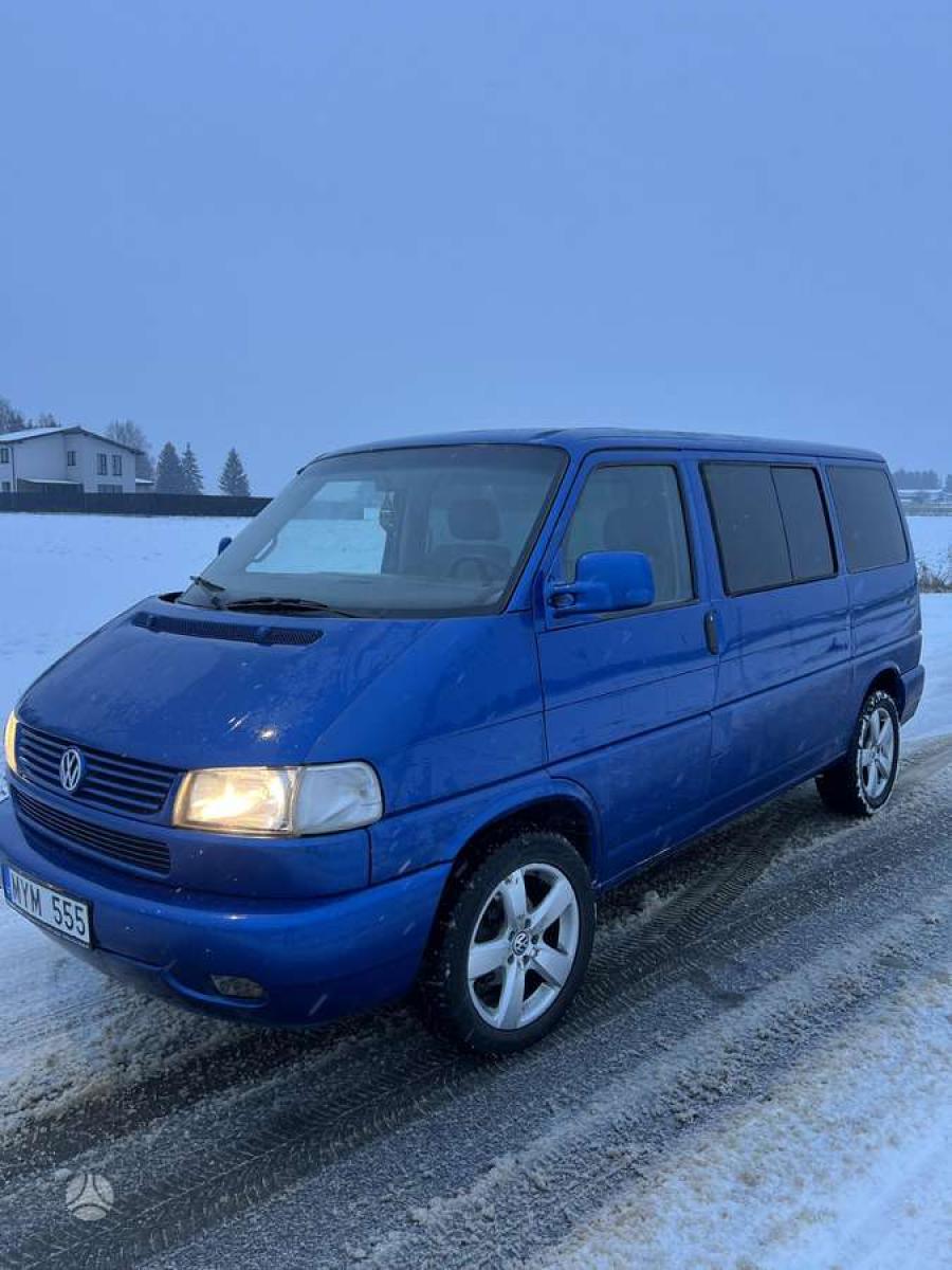 Zils Volkswagen Multivan 1999 Šalčininkai, ar dzinēja tilpumu 2.50 L un nobraukumu 470 tūkst. km par 4200 €, foto 1 vietnē AUTOMOTO.COM.LV