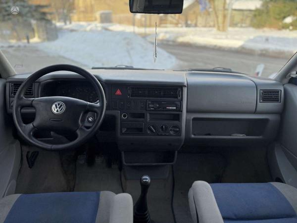 Zils Volkswagen Multivan 1999 Viļņa, ar dzinēja tilpumu 2.50 L un nobraukumu 421 tūkst. km par 6350 €, foto 10 vietnē AUTOMOTO.COM.LV