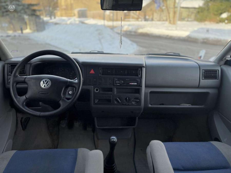 Zils Volkswagen Multivan 1999 Viļņa, ar dzinēja tilpumu 2.50 L un nobraukumu 421 tūkst. km par 6350 €, foto 10 vietnē AUTOMOTO.COM.LV