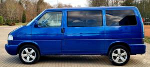 Blue Volkswagen Multivan 2000 in Vilnius, with an engine capacity of 2.50 L and mileage of 401 thousand km for 7000 €, photo 6 on AUTOMOTO.COM.LV
