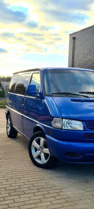 Blue Volkswagen Multivan 2000 in Vilnius, with an engine capacity of 2.50 L and mileage of 401 thousand km for 7000 €, photo 11 on AUTOMOTO.COM.LV