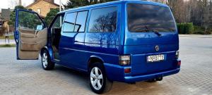 Blue Volkswagen Multivan 2000 in Vilnius, with an engine capacity of 2.50 L and mileage of 401 thousand km for 7000 €, photo 21 on AUTOMOTO.COM.LV
