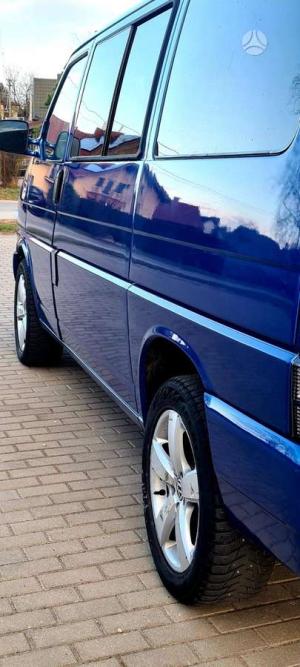 Blue Volkswagen Multivan 2000 in Vilnius, with an engine capacity of 2.50 L and mileage of 401 thousand km for 7000 €, photo 26 on AUTOMOTO.COM.LV