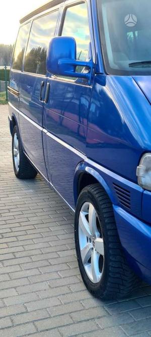 Blue Volkswagen Multivan 2000 in Vilnius, with an engine capacity of 2.50 L and mileage of 401 thousand km for 7000 €, photo 27 on AUTOMOTO.COM.LV