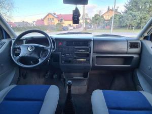Blue Volkswagen Multivan 2000 in Vilnius, with an engine capacity of 2.50 L and mileage of 401 thousand km for 7000 €, photo 36 on AUTOMOTO.COM.LV