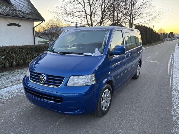 Blue Volkswagen Multivan 2004 in Jurbarkas, with an engine capacity of 2.46 L and mileage of 265 thousand km for 6300 €, photo 1 on AUTOMOTO.COM.LV