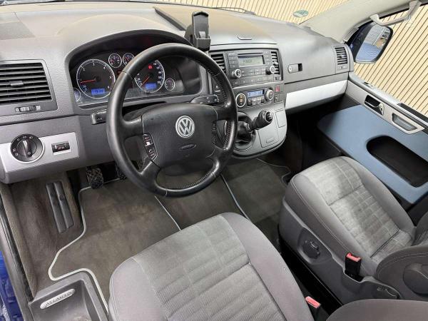 Blue Volkswagen Multivan 2008 in Marijampole, with an engine capacity of 2.46 L and mileage of 217 thousand km for 9750 €, photo 2 on AUTOMOTO.COM.LV