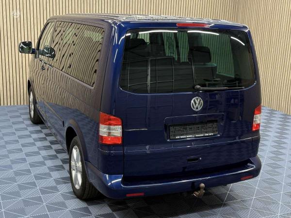 Blue Volkswagen Multivan 2008 in Marijampole, with an engine capacity of 2.46 L and mileage of 217 thousand km for 9750 €, photo 10 on AUTOMOTO.COM.LV