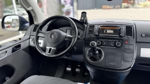 Zils Volkswagen Multivan 2010 Radviliškis, ar dzinēja tilpumu 2.00 L un nobraukumu 355 tūkst. km par 11200 €, foto 13 vietnē AUTOMOTO.COM.LV