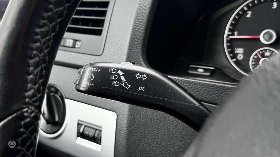 Zils Volkswagen Multivan 2010 Radviliškis, ar dzinēja tilpumu 2.00 L un nobraukumu 355 tūkst. km par 11200 €, foto 21 vietnē AUTOMOTO.COM.LV