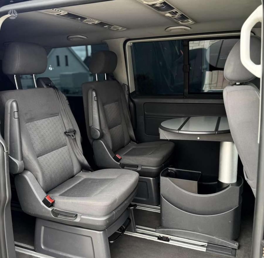Zils Volkswagen Multivan 2010 Radviliškis, ar dzinēja tilpumu 2.00 L un nobraukumu 355 tūkst. km par 11200 €, foto 26 vietnē AUTOMOTO.COM.LV