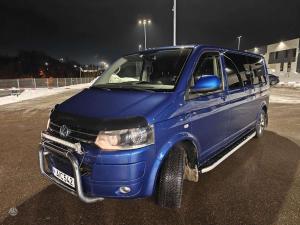 Zils Volkswagen Multivan 2015 Viļņa, ar dzinēja tilpumu 1.97 L un nobraukumu 295 tūkst. km par 14950 €, foto 2 vietnē AUTOMOTO.COM.LV